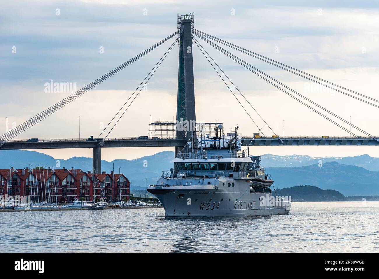 Norwegian coast guard patrol vessel hi-res stock photography and images ...