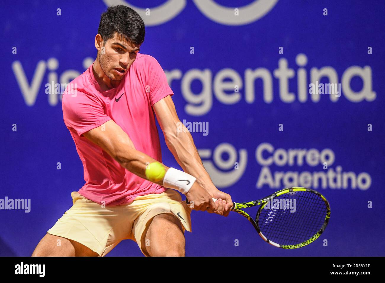 Carlos alcaraz backhand hi-res stock photography and images - Alamy