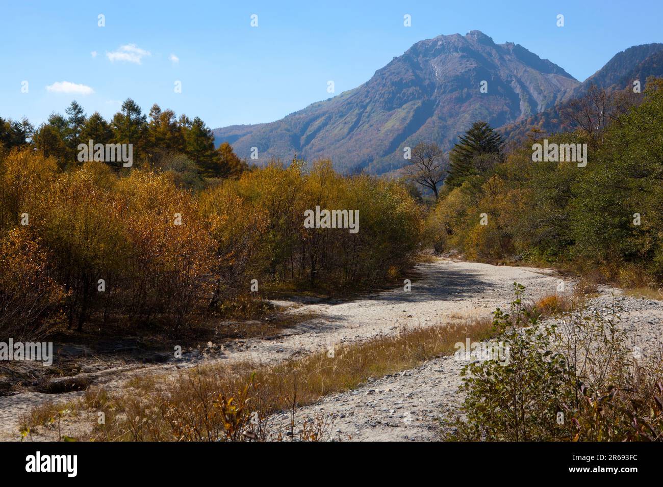 Yake mountain hi-res stock photography and images - Alamy
