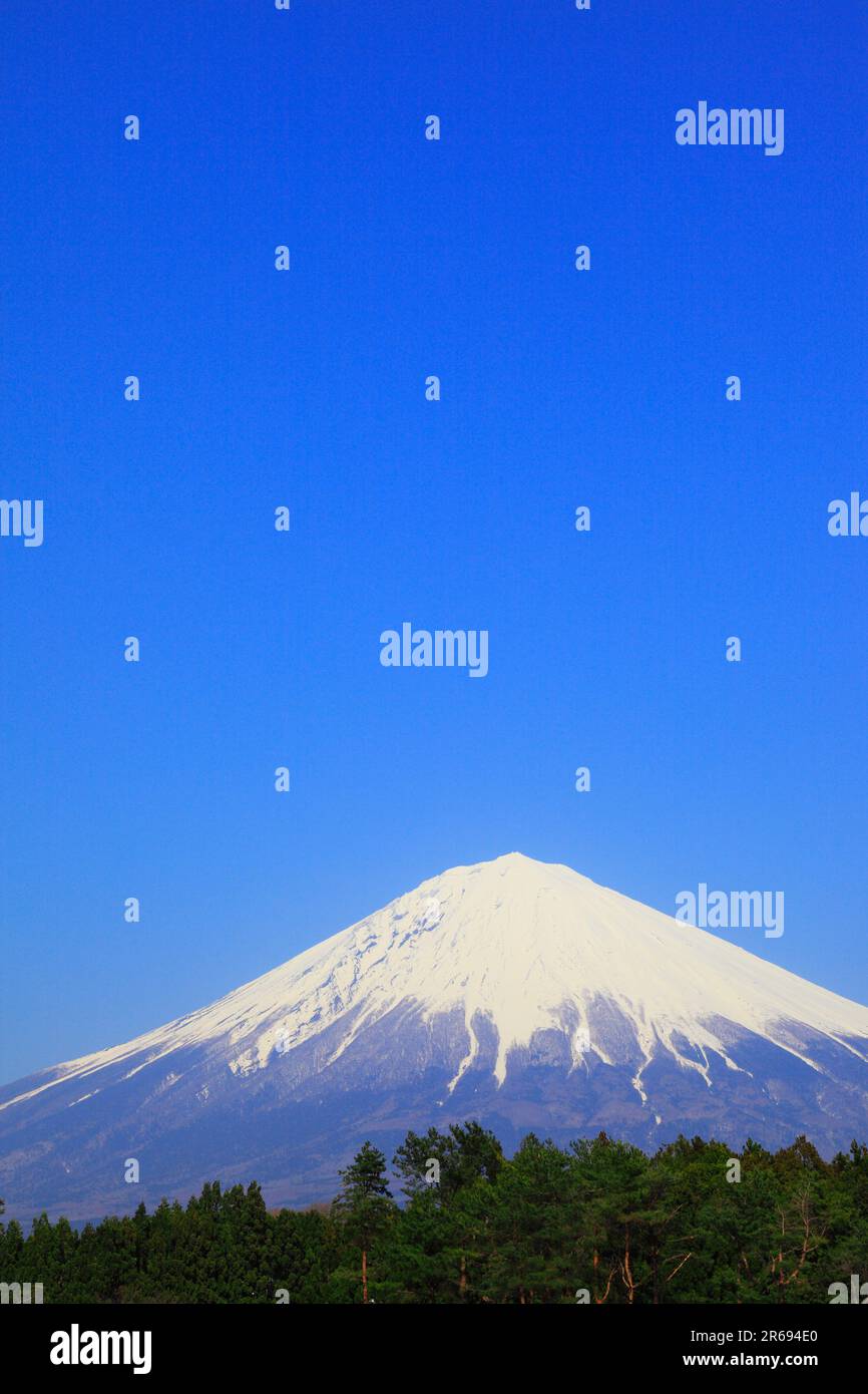 Blue sky and Mount Fuji Stock Photo - Alamy