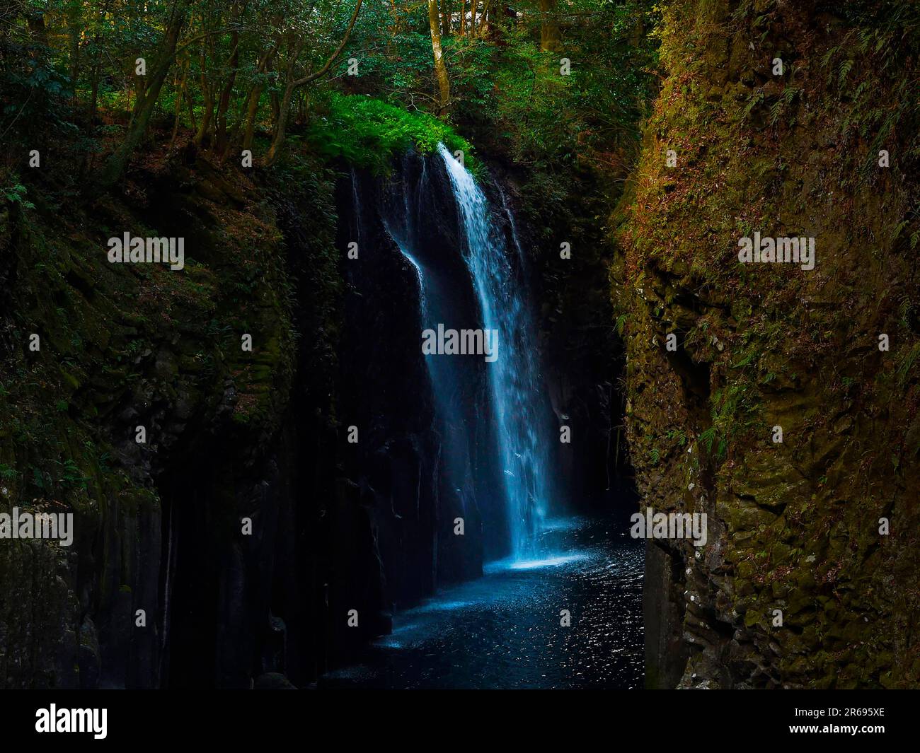 Takachiho Gorge, Manai Waterfall Stock Photo - Alamy