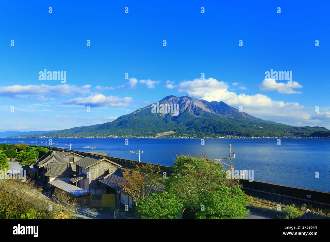 Senganen Garden and Sakurajima Stock Photo - Alamy