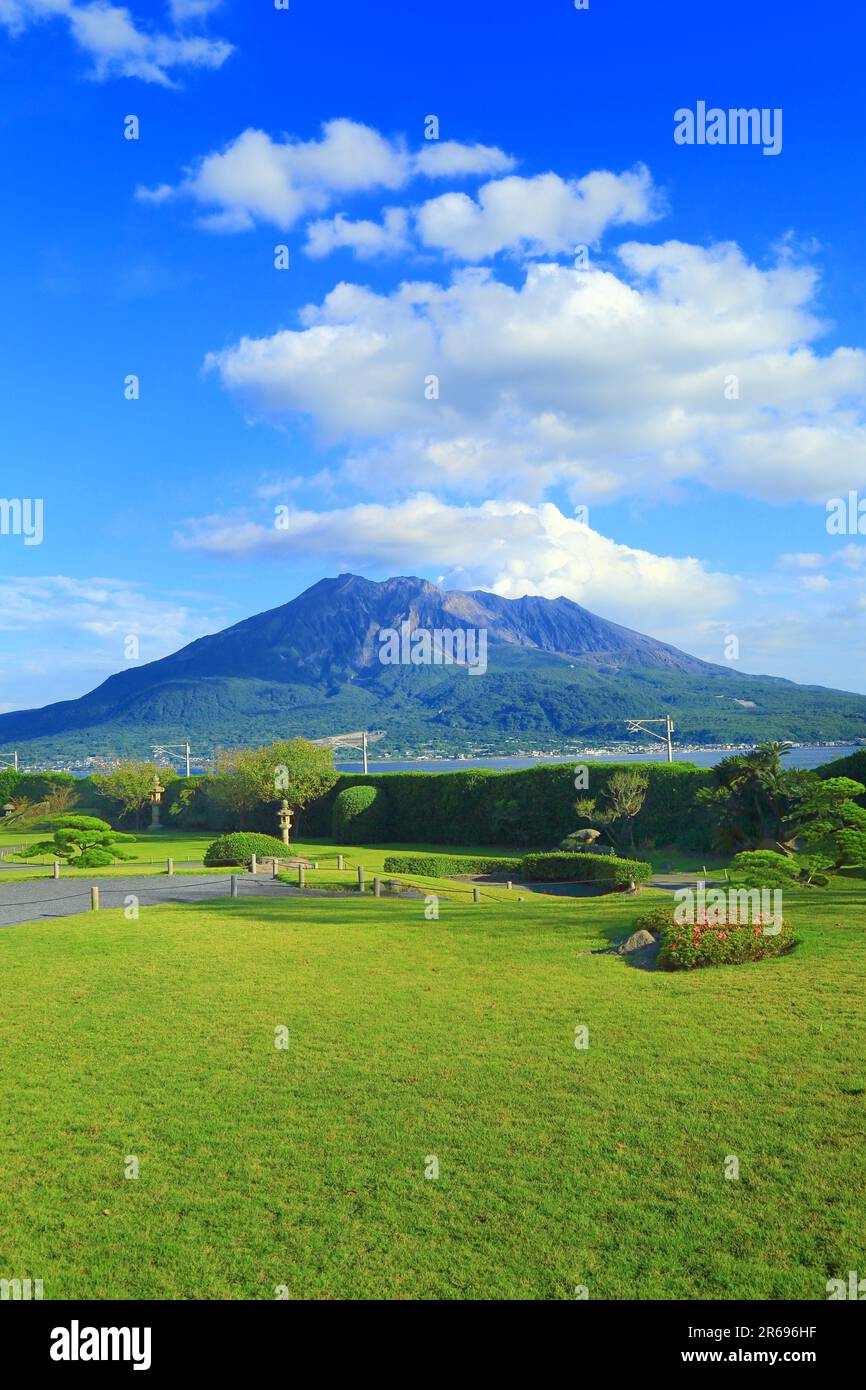 Senganen Garden and Sakurajima Stock Photo - Alamy