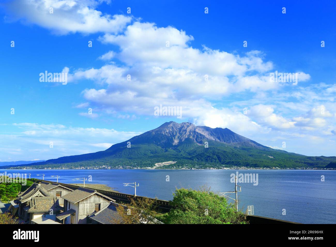 Senganen Garden and Sakurajima Stock Photo - Alamy