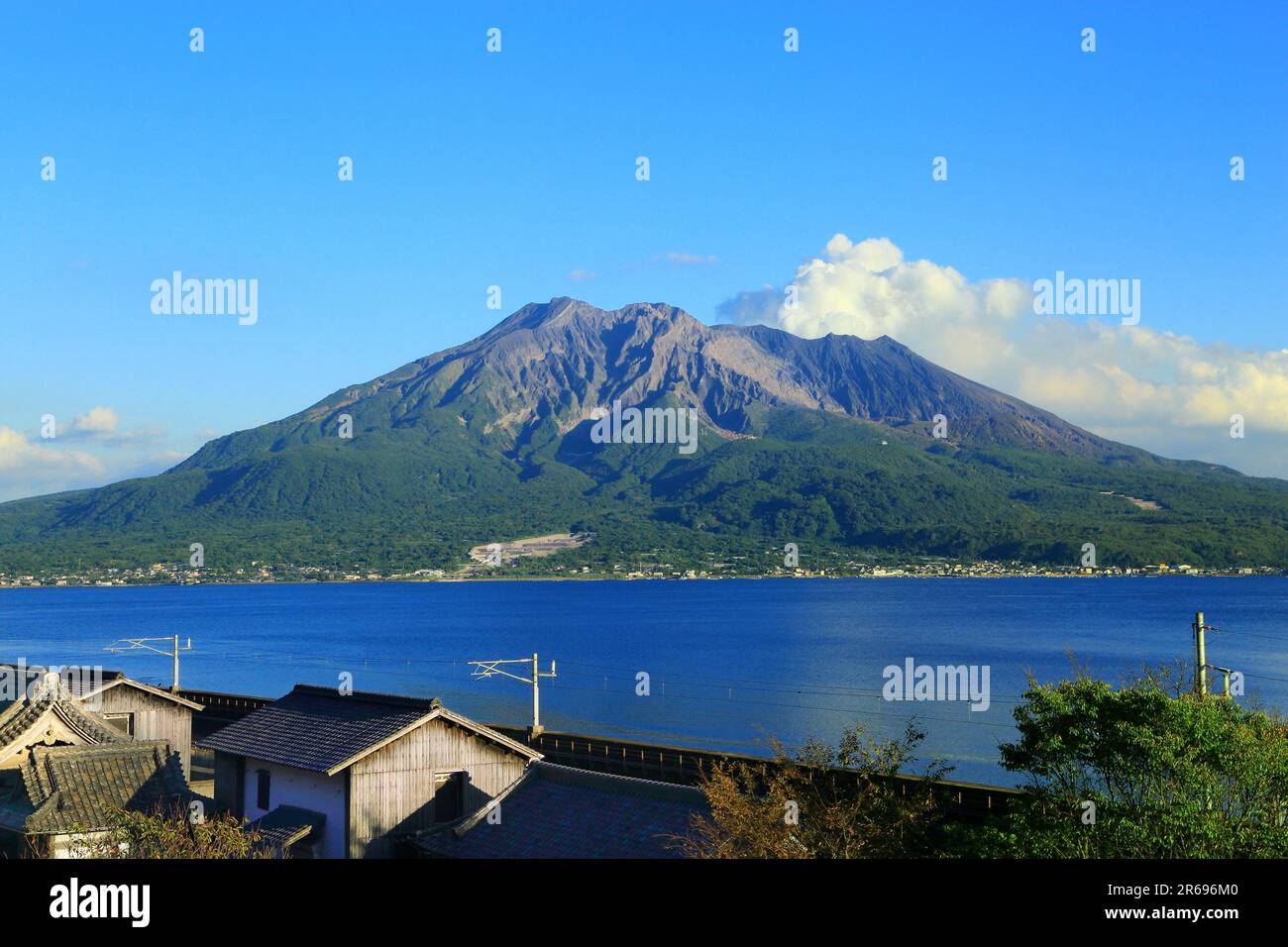Senganen Garden and Sakurajima Stock Photo - Alamy