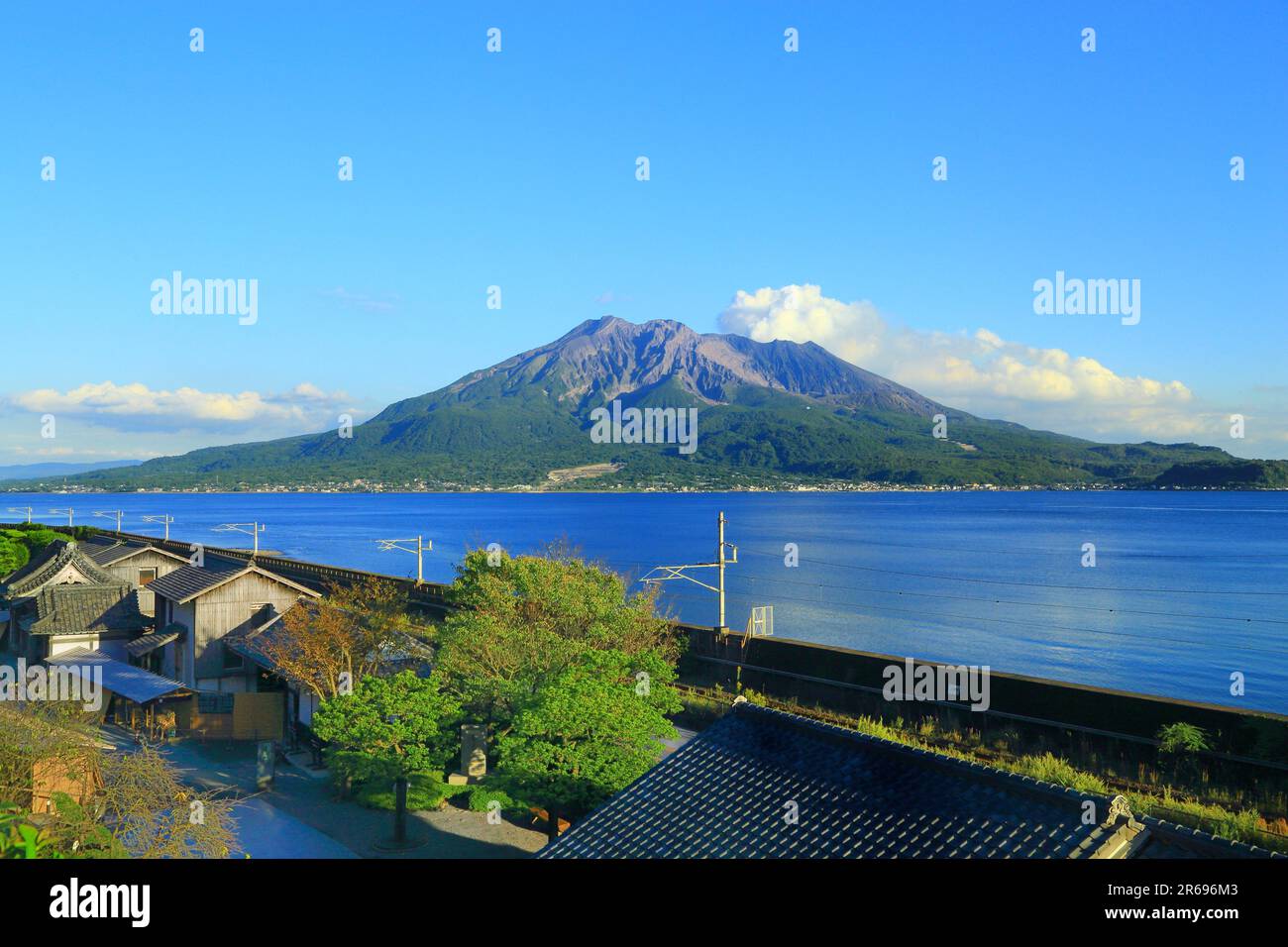 Senganen Garden and Sakurajima Stock Photo - Alamy