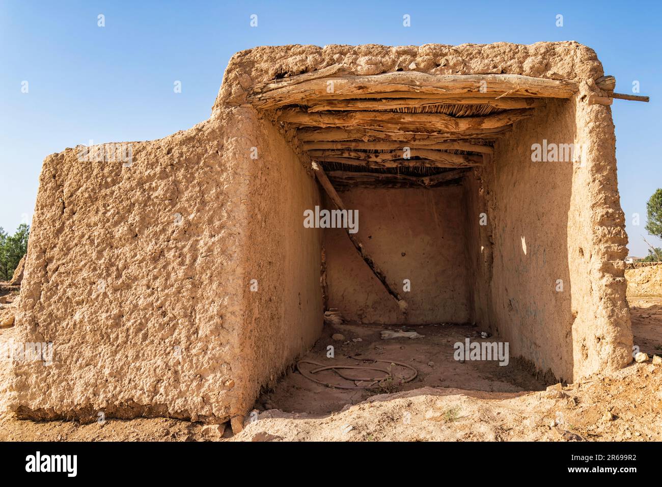 Old Storage Barn Stock Photo - Alamy