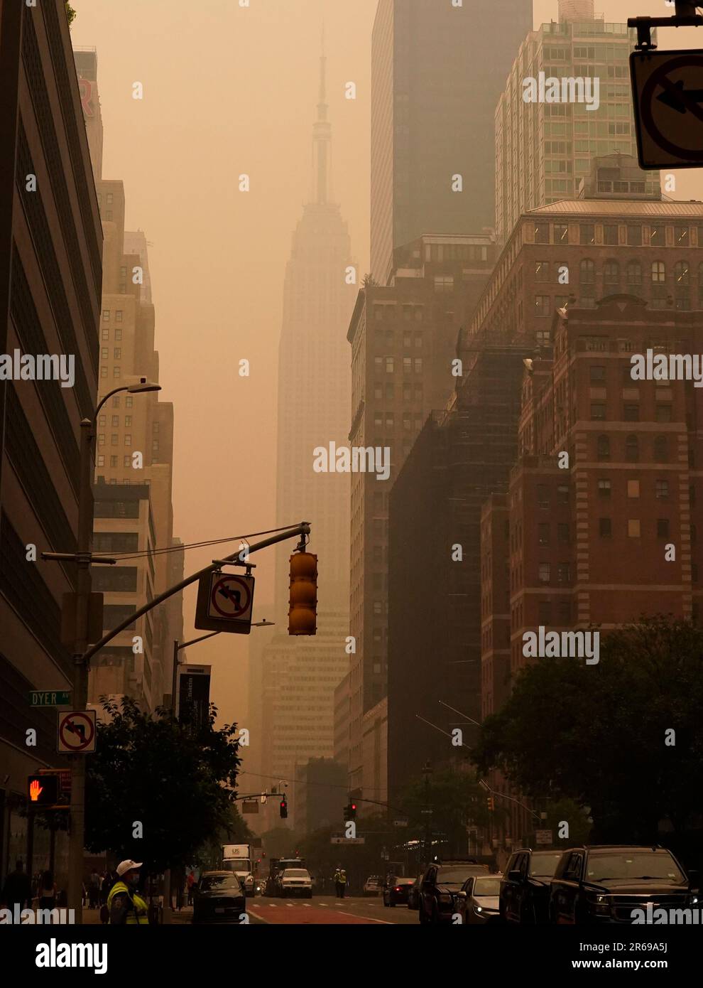 New York, New York, USA. 07th June, 2023. Thick plume of Canadian ...