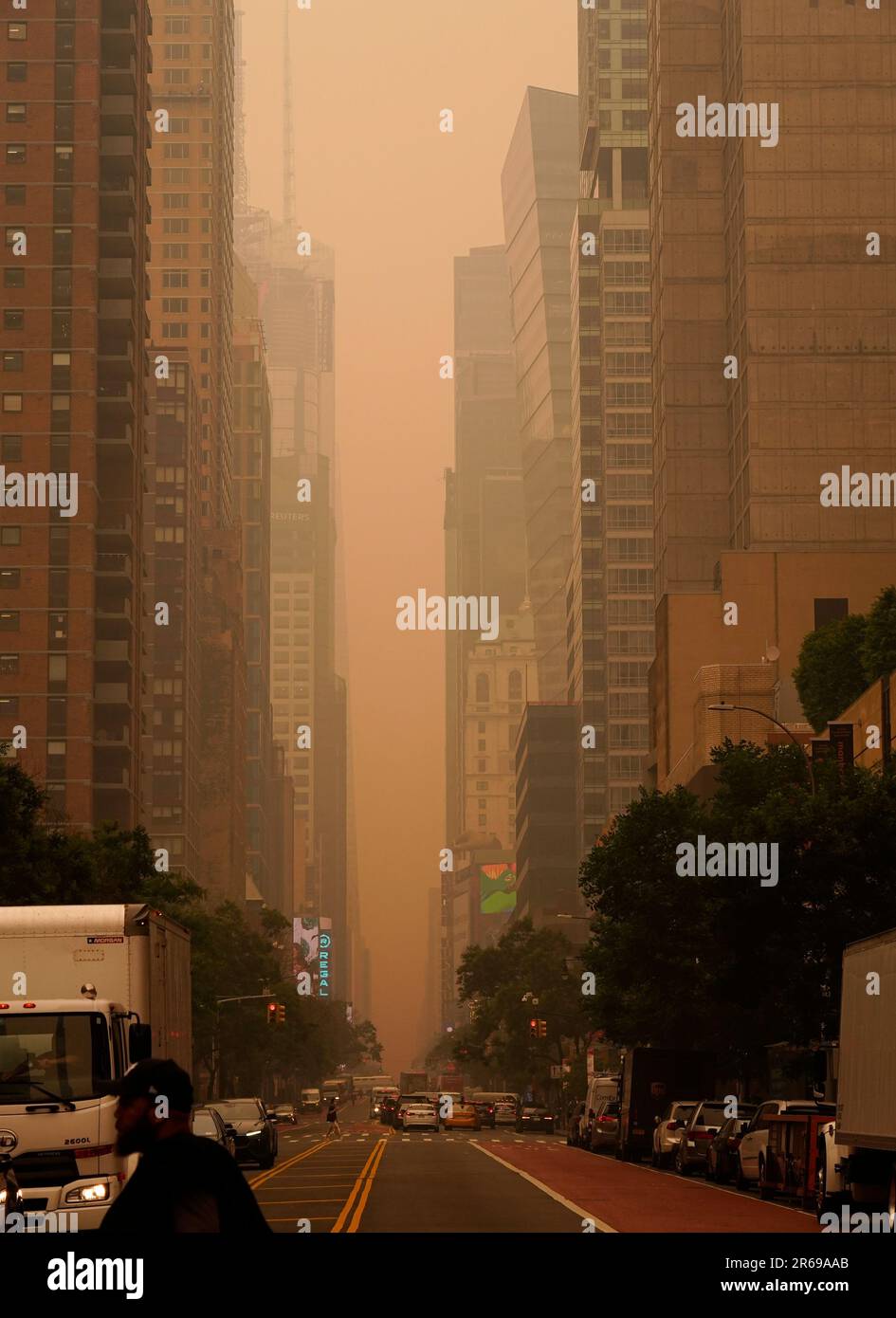New York, New York, USA. 07th June, 2023. Thick plume of Canadian ...