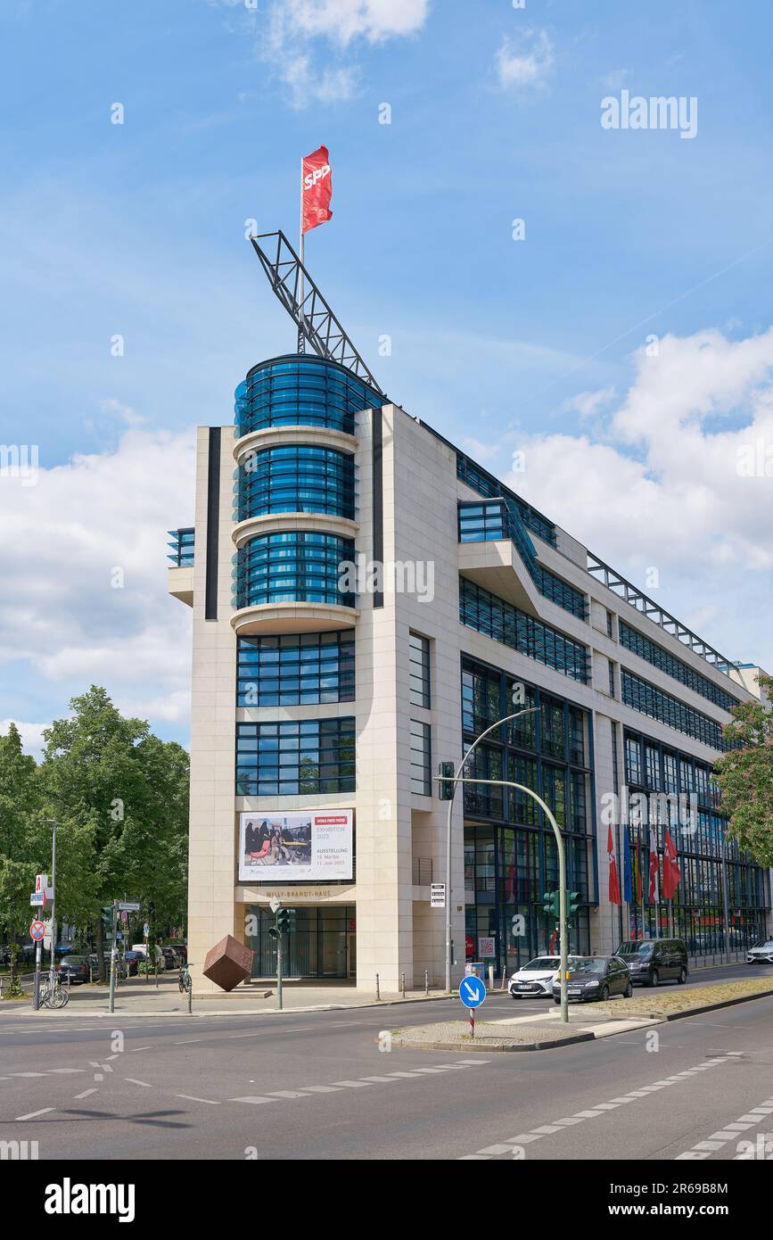 Spd headquarters hi-res stock photography and images - Alamy