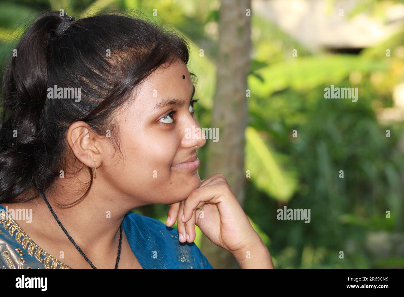 Indian girl closeup hi-res stock photography and images - Alamy