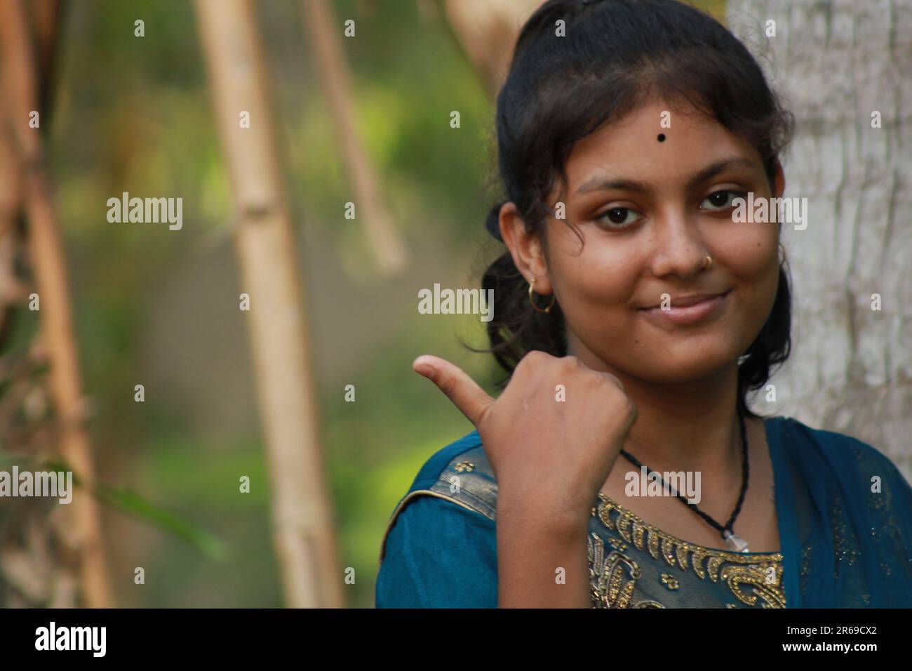 Indian girl closeup hi-res stock photography and images - Alamy