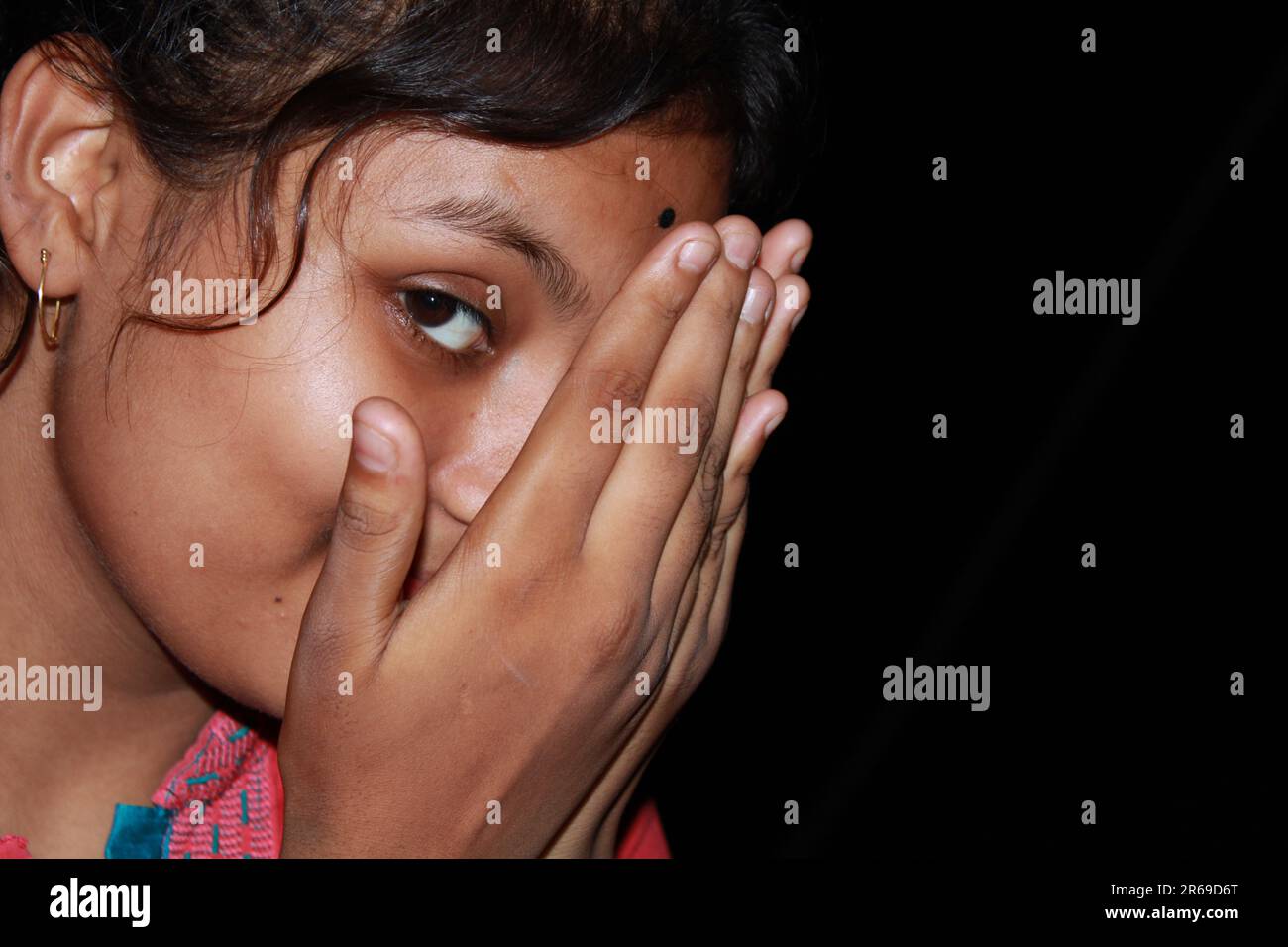 Teenage Indian Girl Stock Photo - Alamy