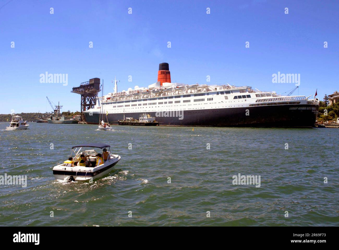 The QE2, the oldest ship in the Cunard fleet, makes her last visit to ...