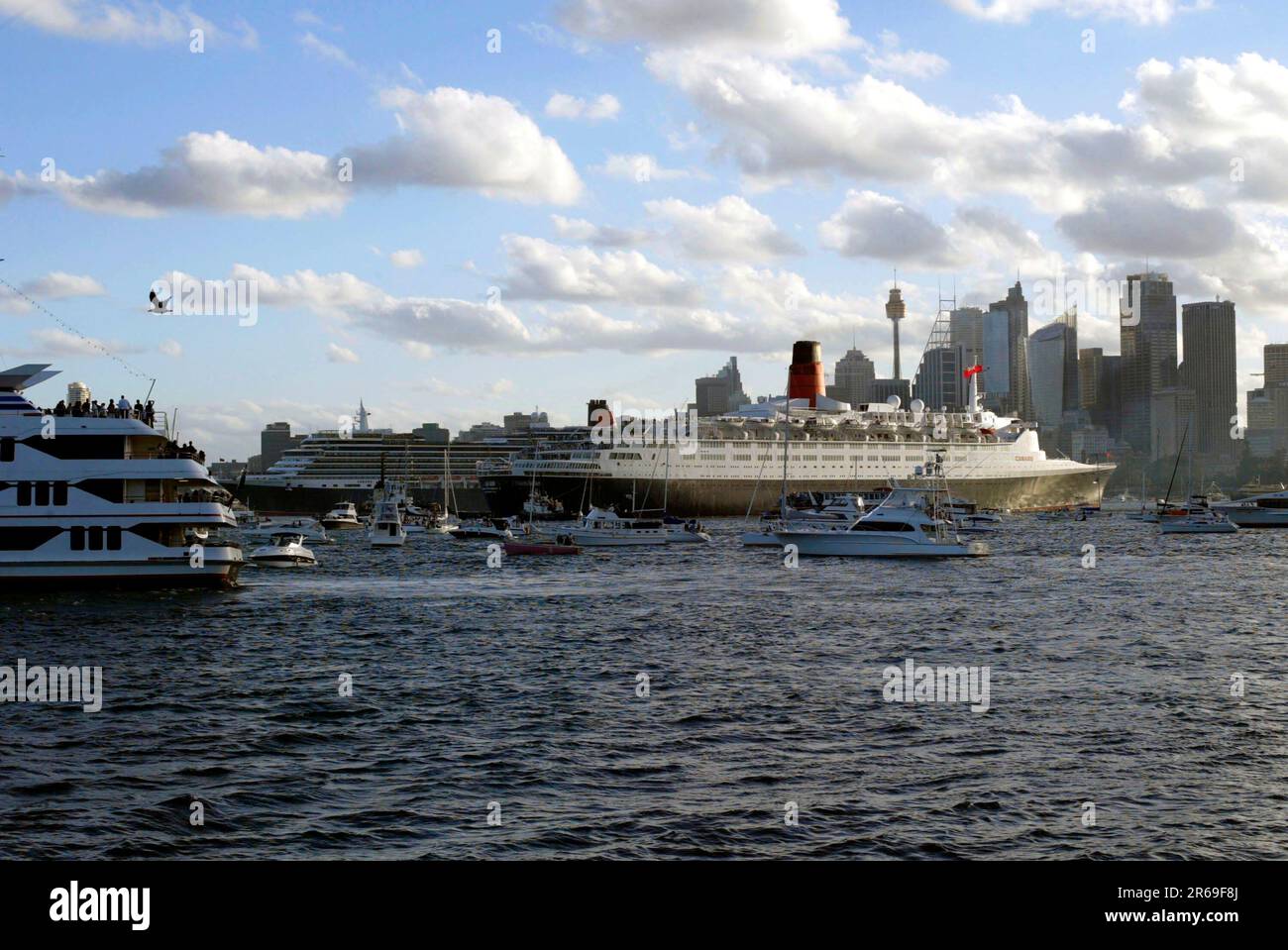 The QE2, the oldest ship in the Cunard fleet, makes her last visit to ...