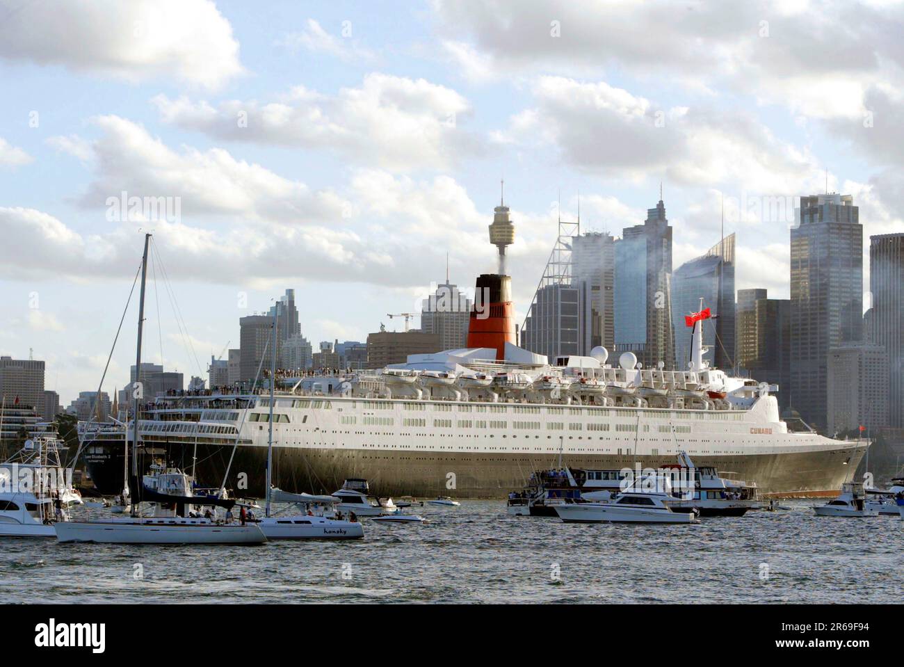 The QE2, the oldest ship in the Cunard fleet, makes her last visit to ...