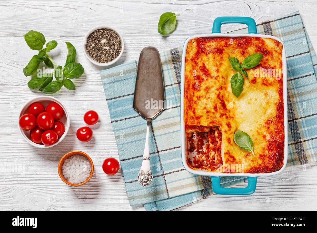 lasagne al forno, italian beef lasagna layered with ground beef ...