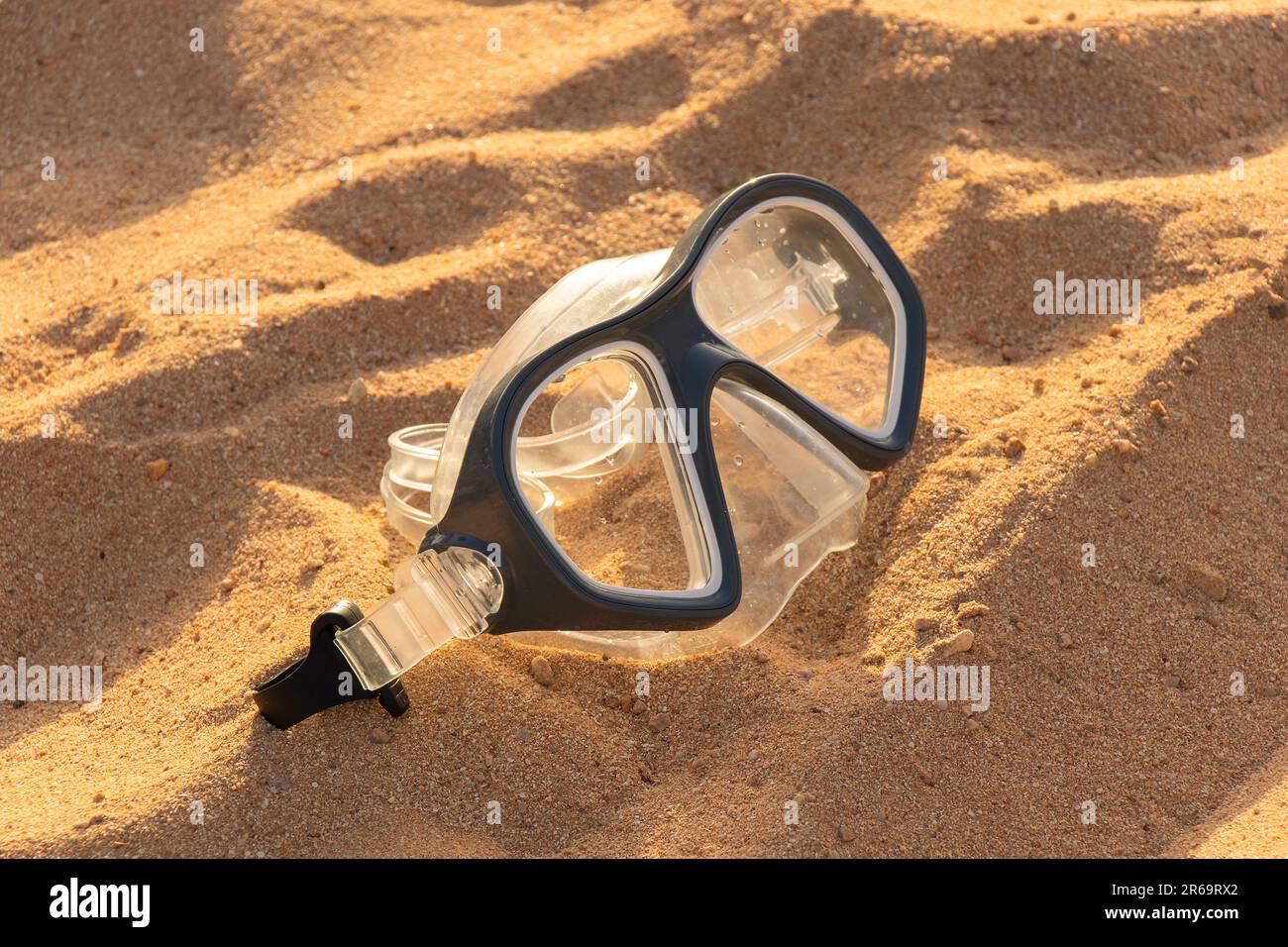 Close up diving mask hi-res stock photography and images - Alamy