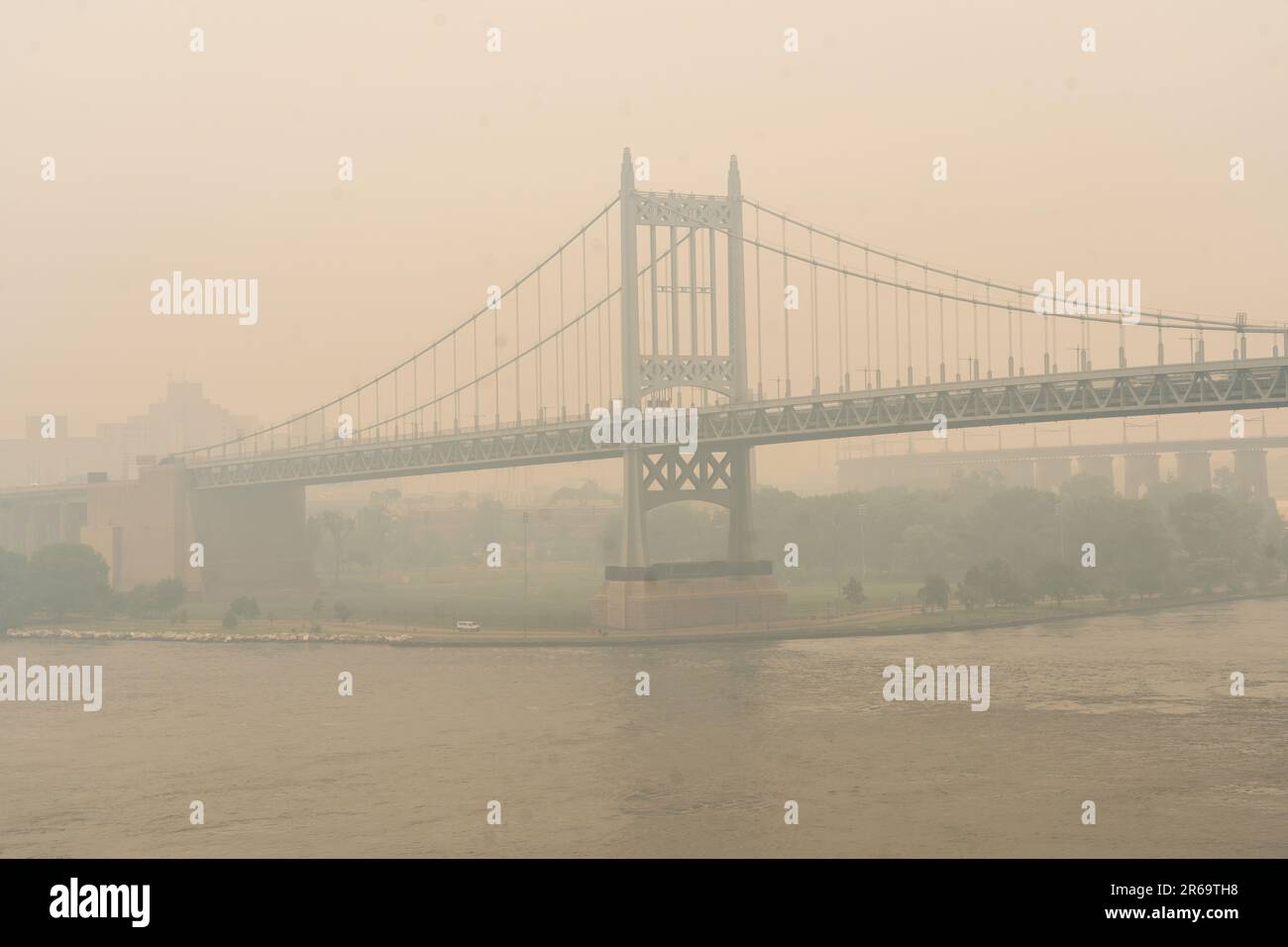NEW YORK, NEW YORK - JUNE 07: In the middle of the afternoon, smoke ...