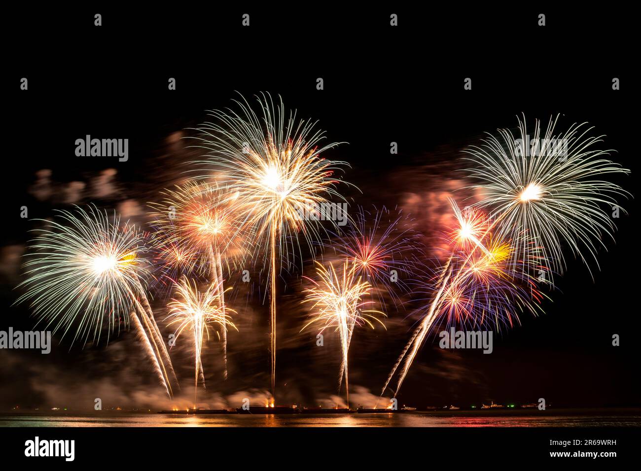 Firework independence day celebration hi-res stock photography and ...