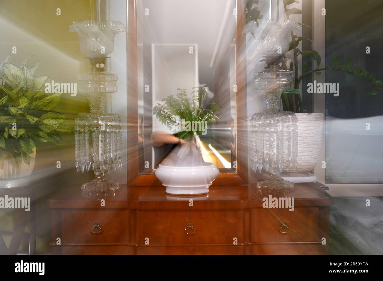 Photography with explosive zoom technique2 Stock Photo - Alamy