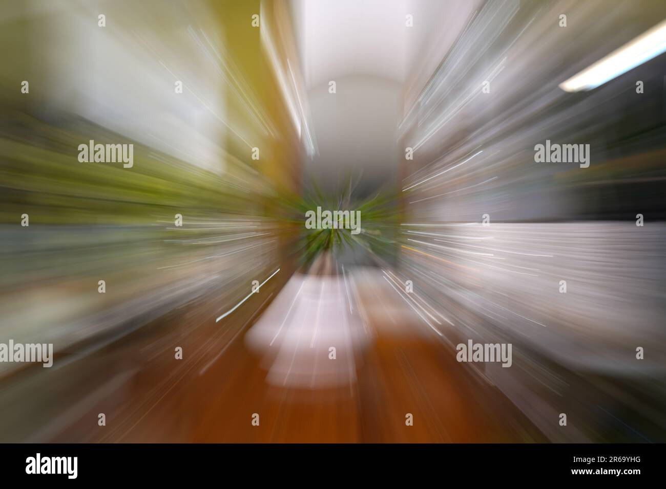 Zoom blur technique hi-res stock photography and images - Alamy