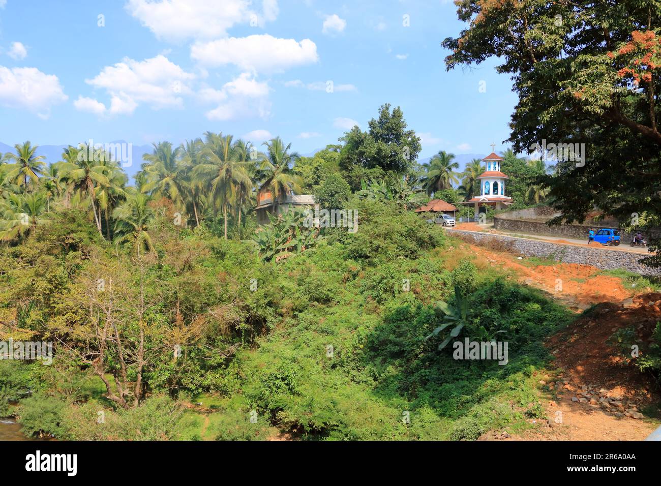 View to the area around the at peruvannamuzhi (peruvannamoozhi) dam ...