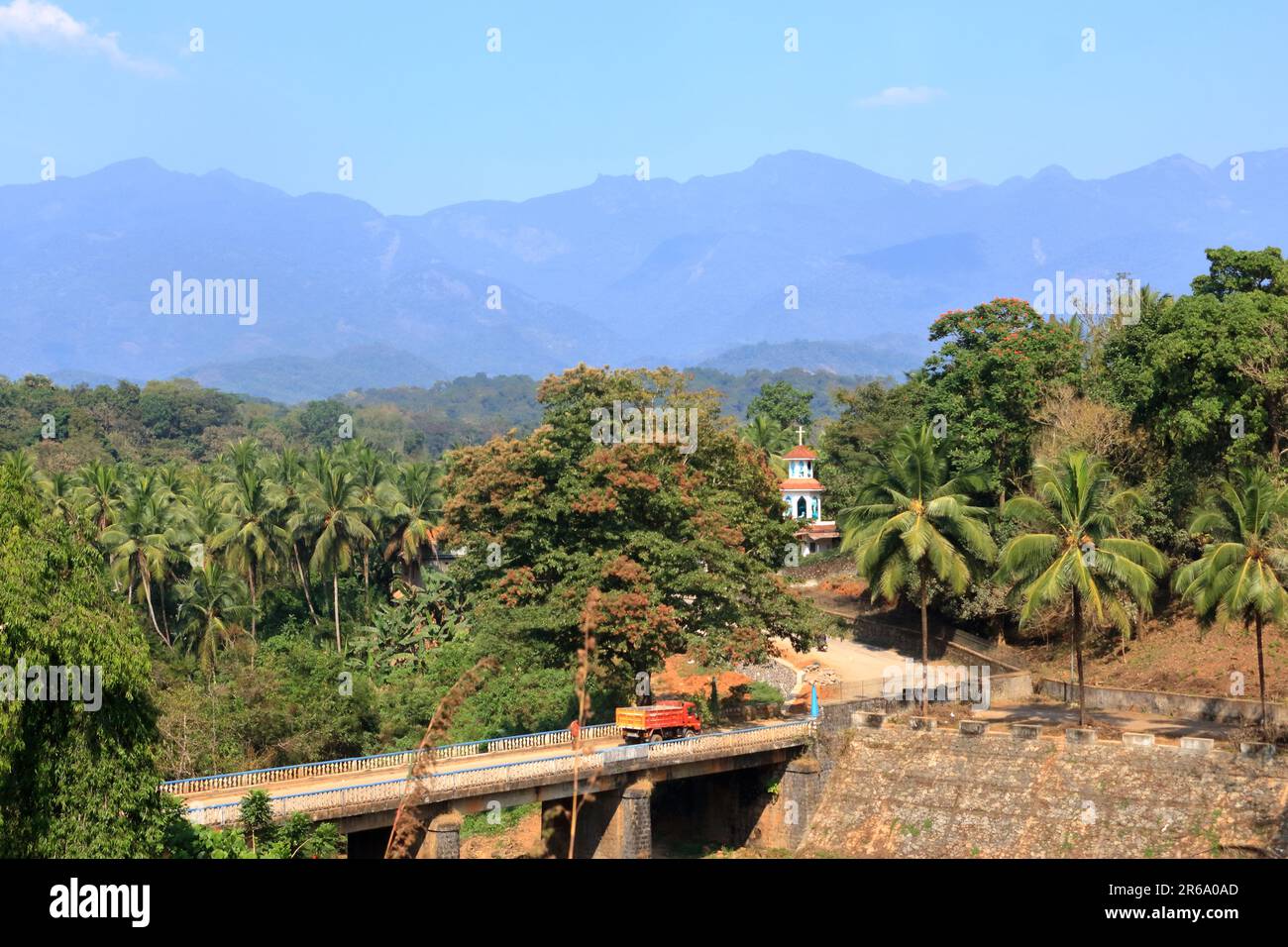 View to the area around the at peruvannamuzhi (peruvannamoozhi) dam ...