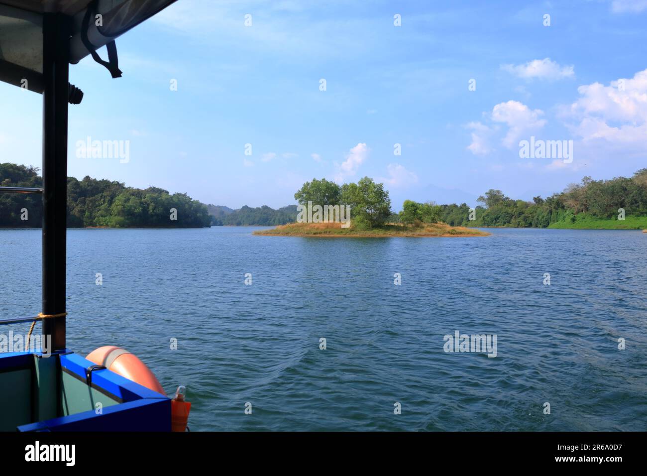 the lake in front of the at peruvannamuzhi (peruvannamoozhi) dam ...