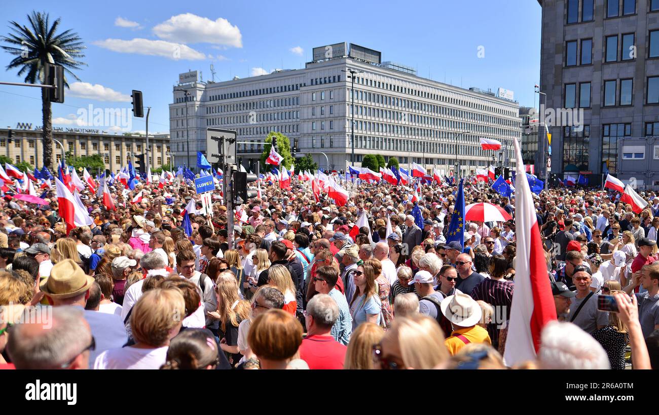 Warsaw, Poland. 4 June 2023. Hundreds of thousands march in anti ...