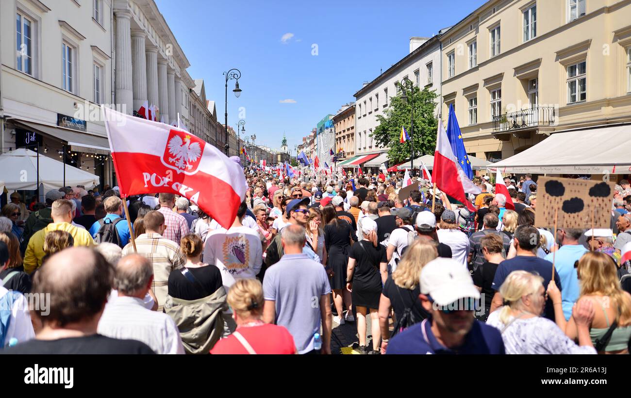Warsaw, Poland. 4 June 2023. Hundreds of thousands march in anti ...