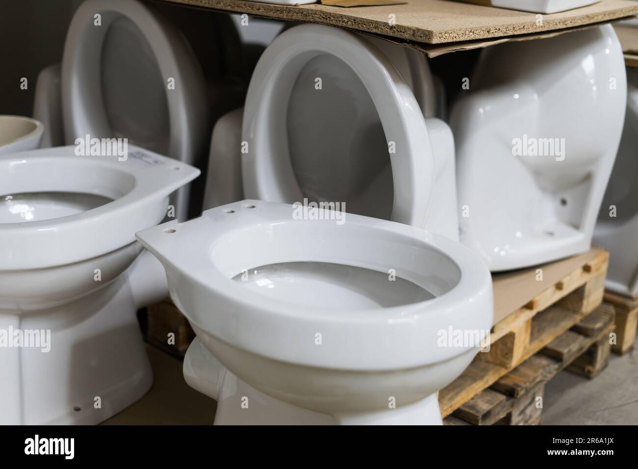 Toilet models hi-res stock photography and images - Alamy