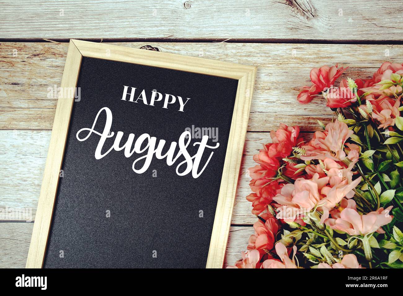 Welcome august text flower hi-res stock photography and images - Alamy