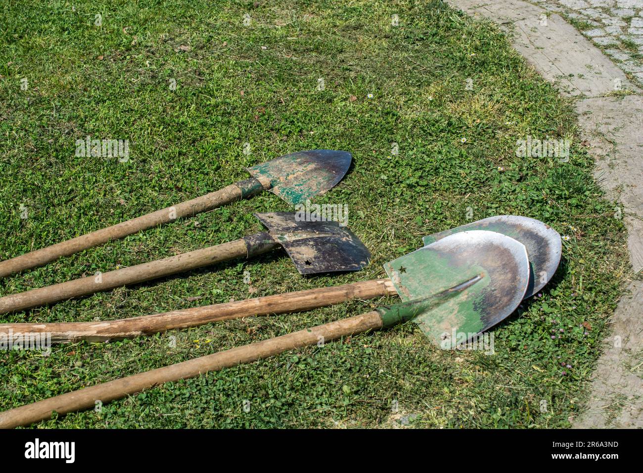 Metal spade hi-res stock photography and images - Alamy