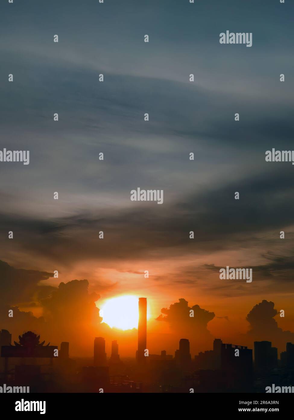 Vertical image, Sunset in the evening with dramatic shape and color of ...