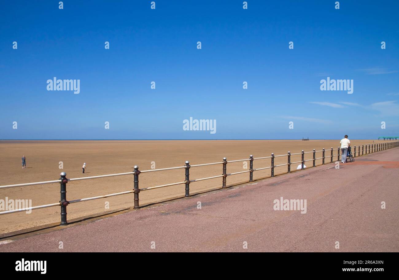 St Annes beach and promenade on the lancashire coast Stock Photo - Alamy