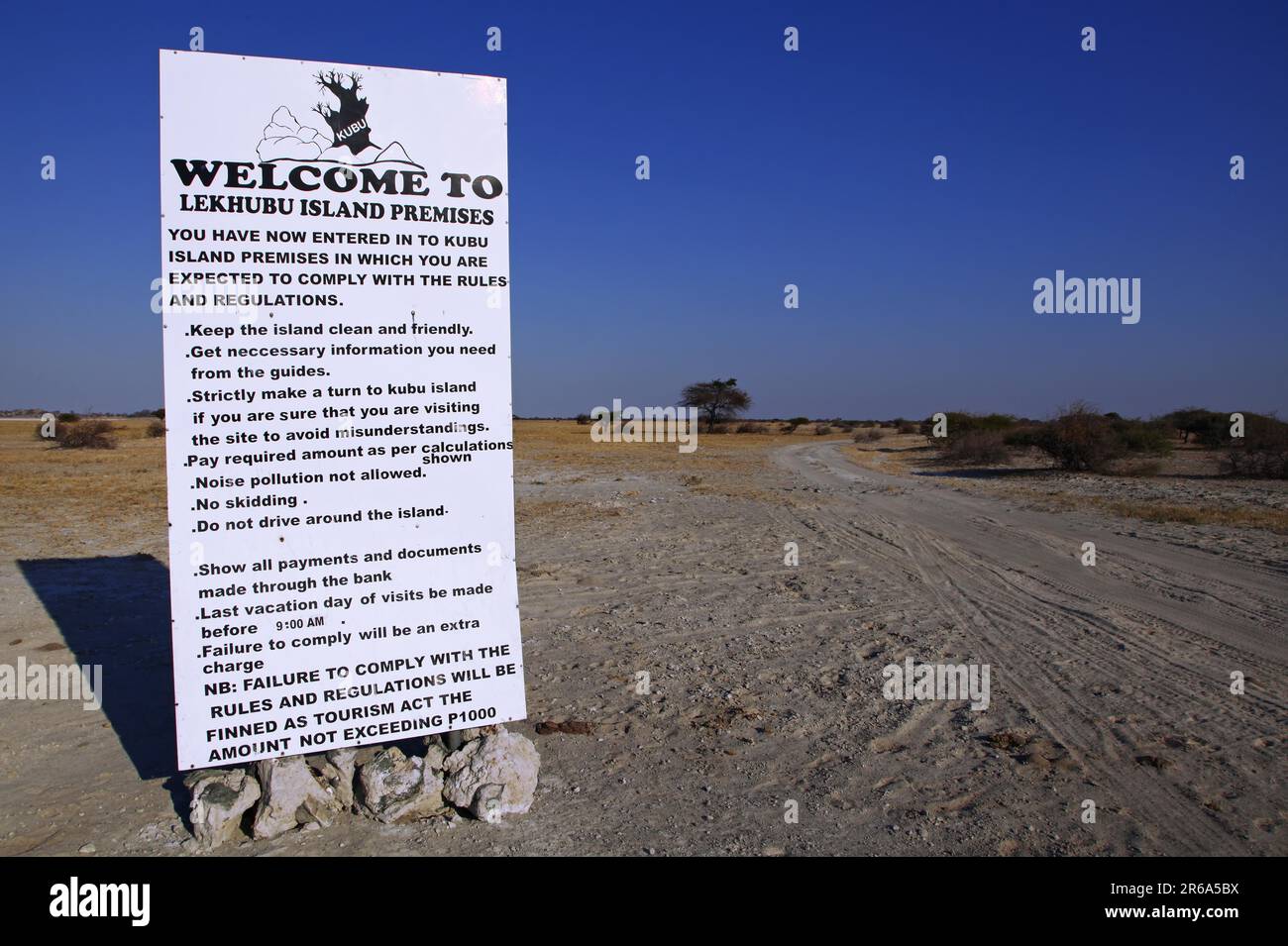 Island signage hi-res stock photography and images - Alamy