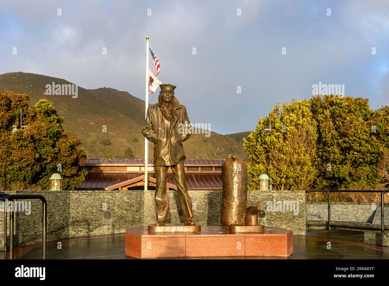 Lonely Sailor statue on one of the overlooks of the Golden Gate Bridge ...