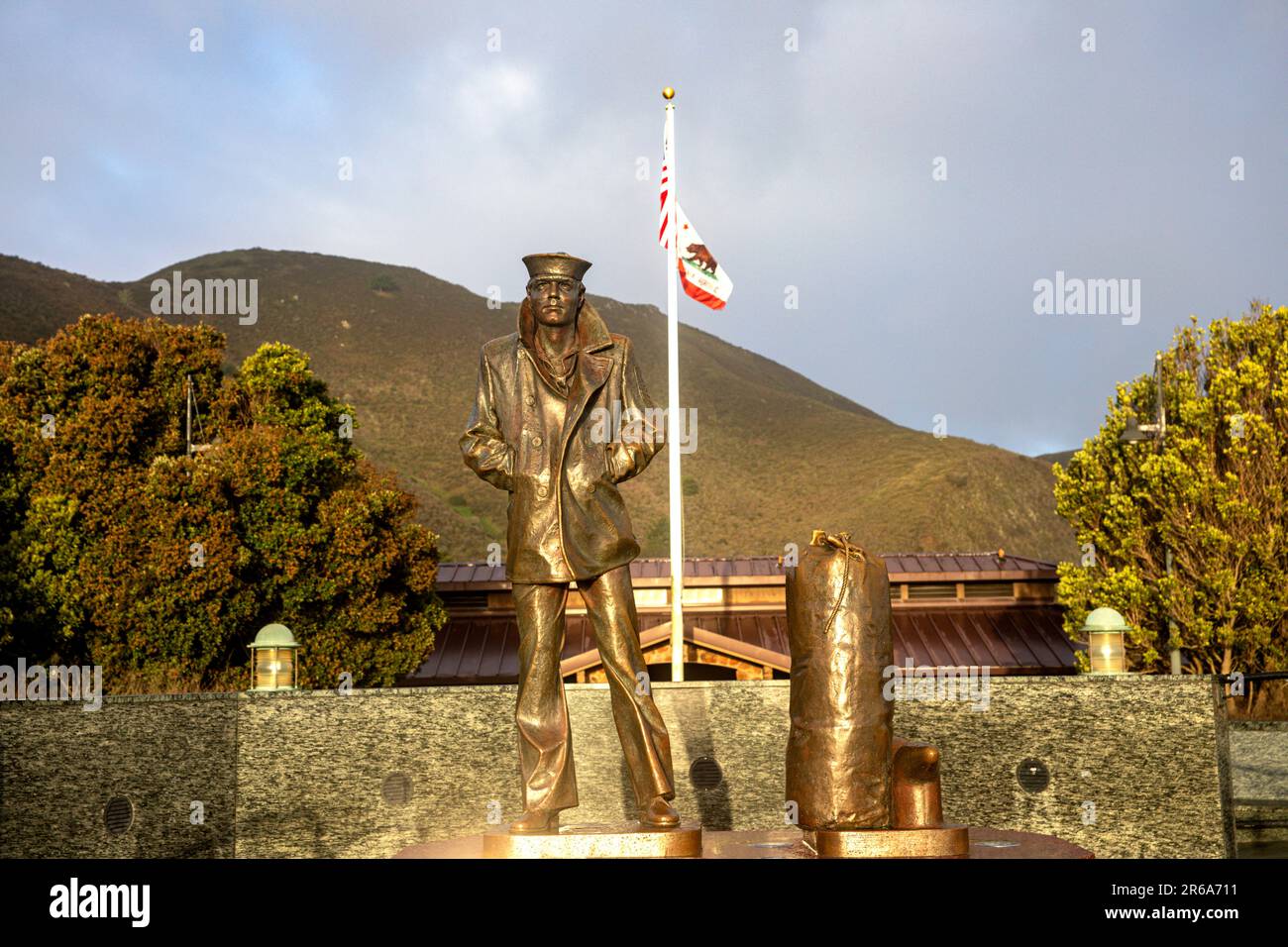 Picture of the Lonely Sailor statue on one of the overlooks of the ...