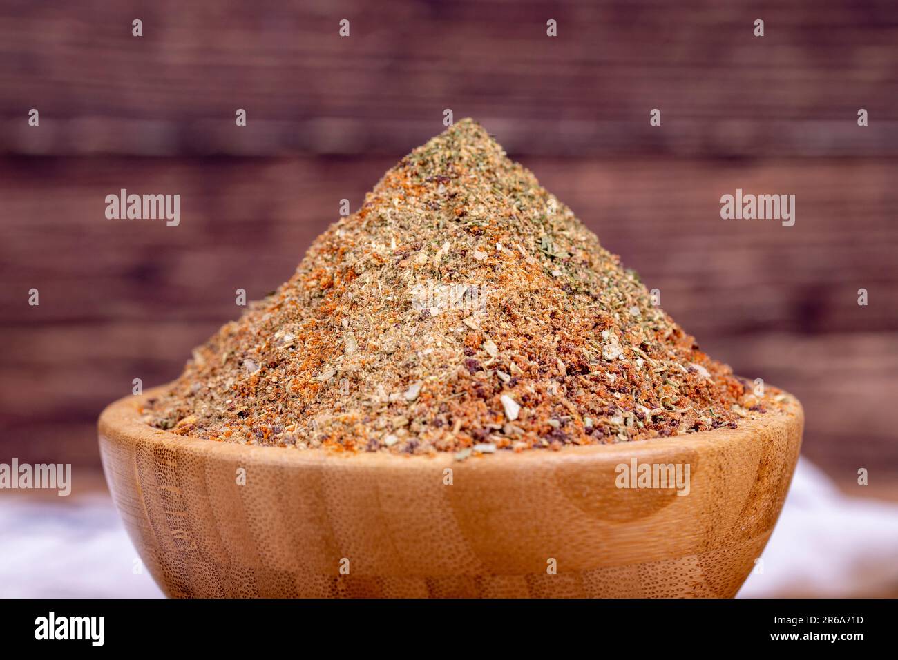 Mixed spice. Spices prepared with a mixture of mint, fenugreek flour ...