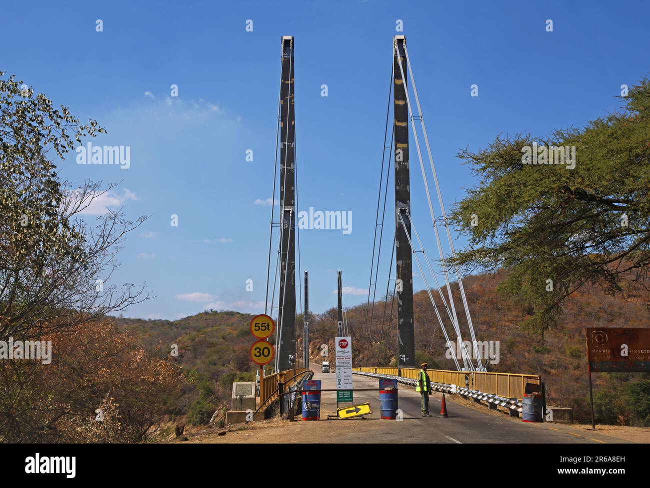 African bridge hi-res stock photography and images - Alamy