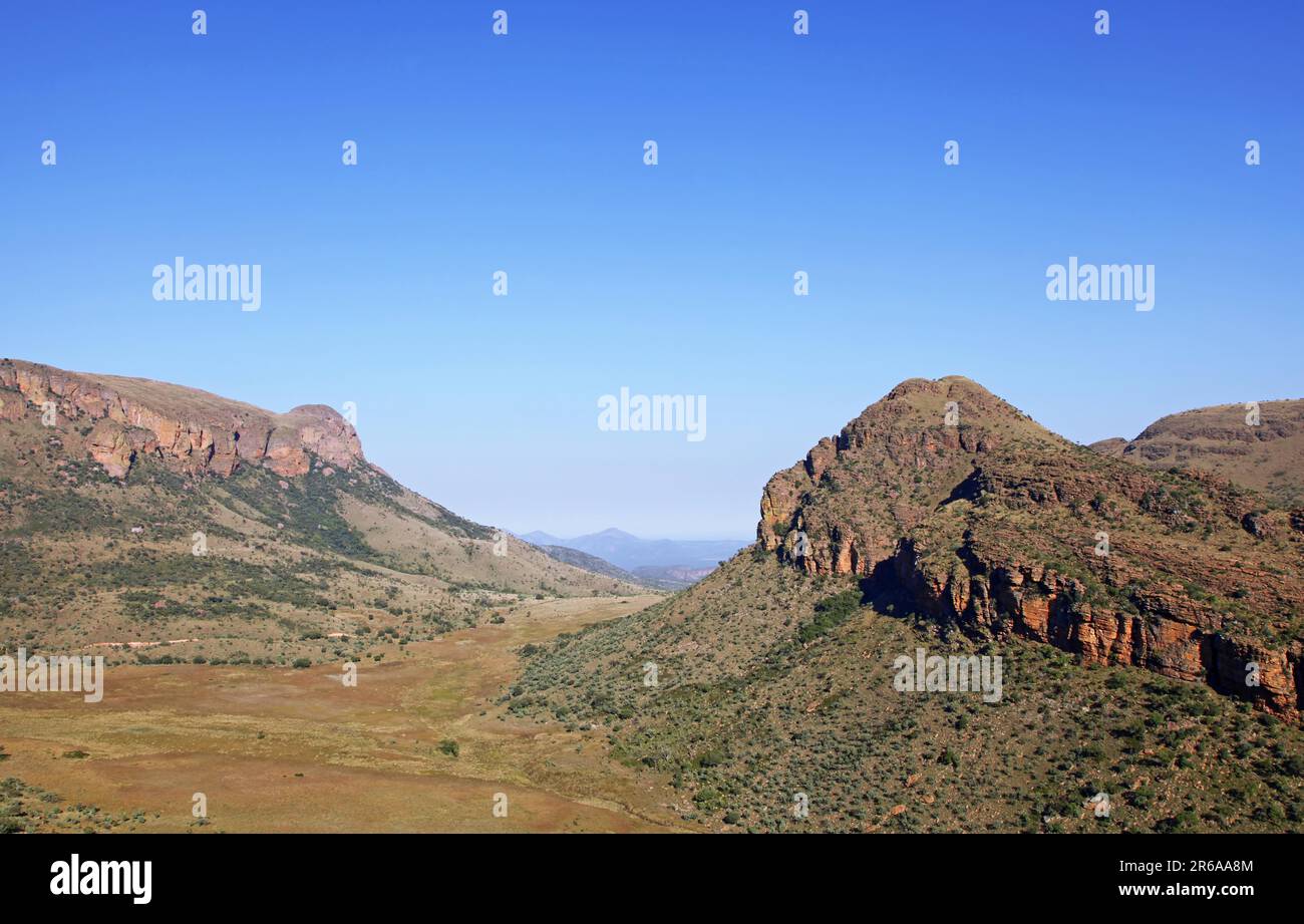 Blick vom Lenong Aussichtspunkt im Marakele-Nationalpark, S Stock Photo ...