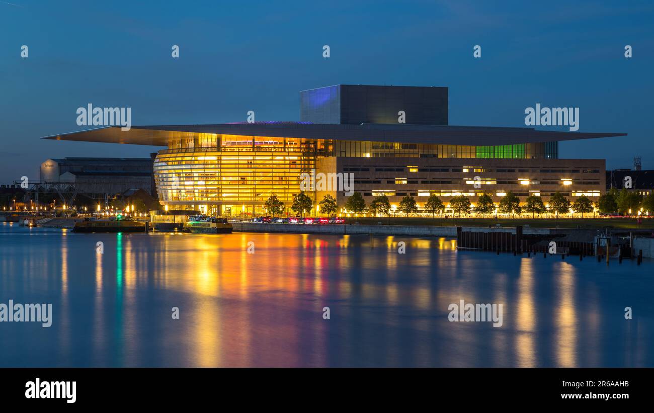 Night view of copenhagen opera house hi-res stock photography and ...