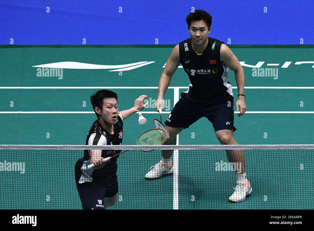 Singapore. 8th June, 2023. Ren Xiangyu/Tan Qiang (R) of China compete ...