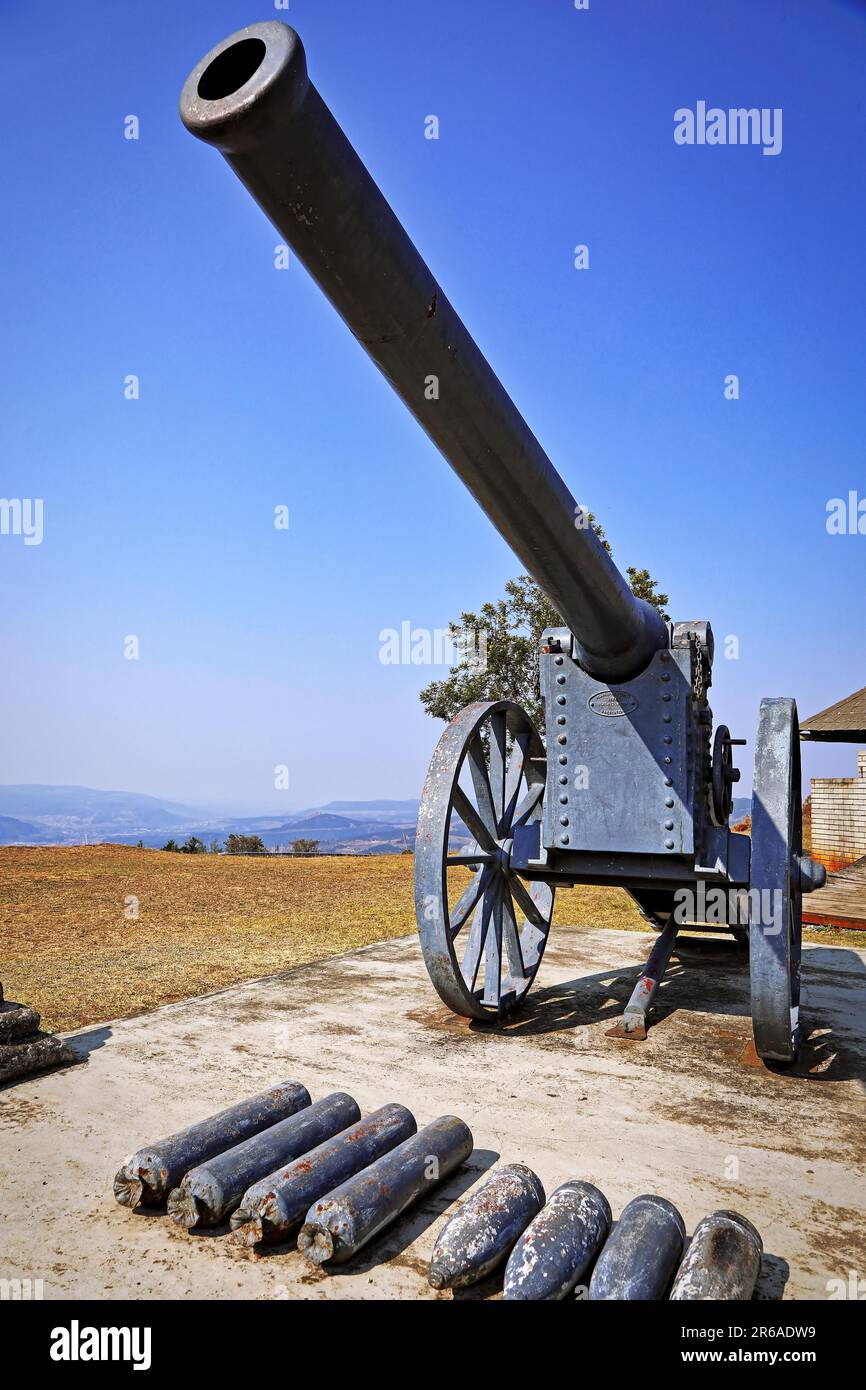 Long tom mountain hi-res stock photography and images - Alamy