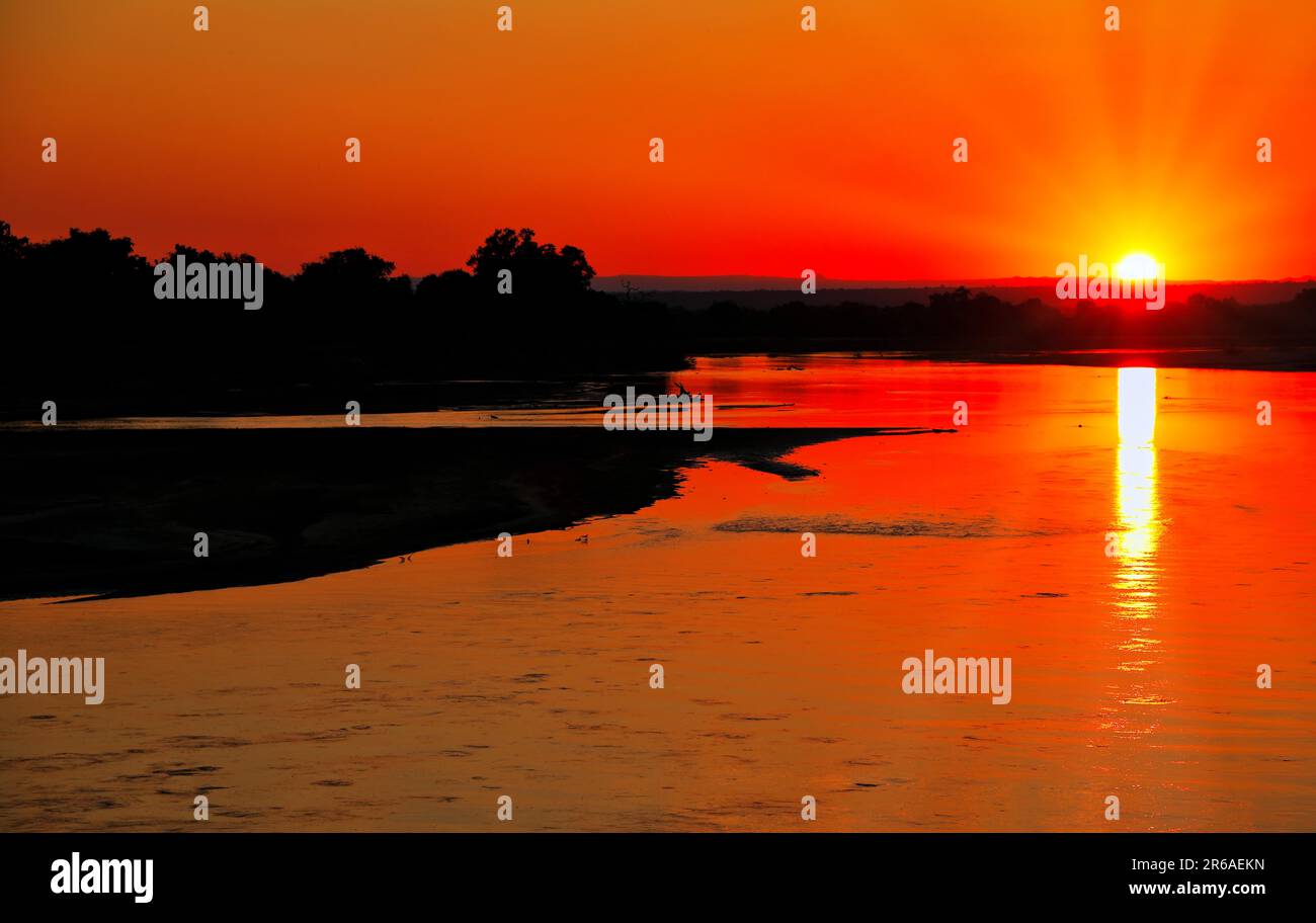 Sunset at Luangwa, South Luangwa National Park, Zambia Stock Photo - Alamy