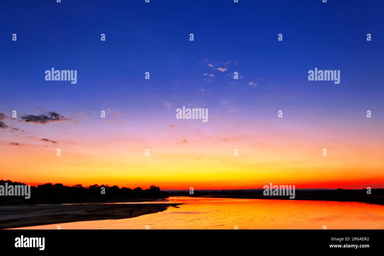 Sunset at Luangwa, South Luangwa National Park, Zambia Stock Photo - Alamy