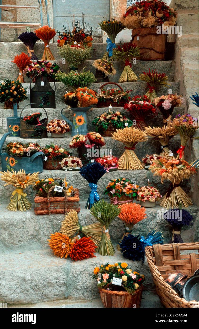 Flower shop provence south france hi-res stock photography and images ...