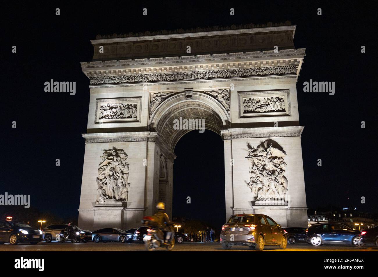 Paris, France - October 26, 2022: The Victory Gate in Paris. Arc de ...