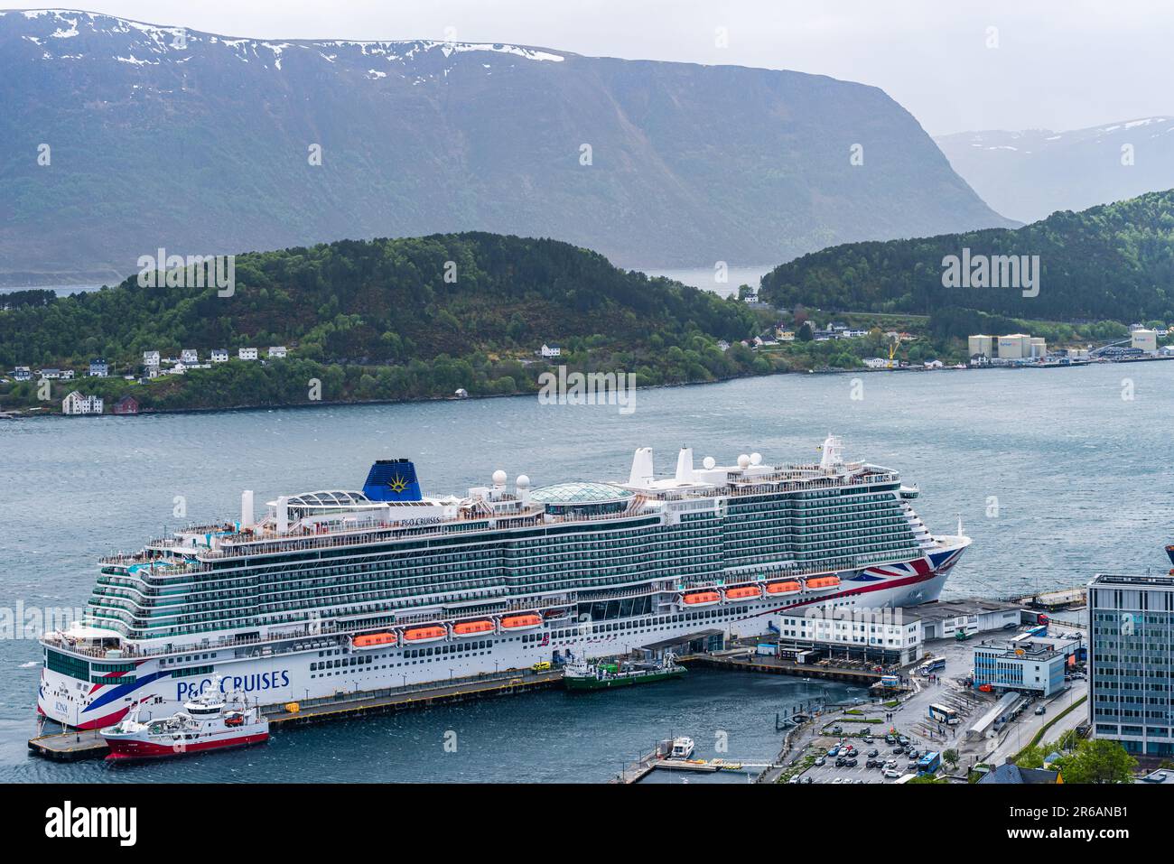 IONA PandO CRUISES in ALESUND, Geirangerfjord, Norway Stock Photo - Alamy